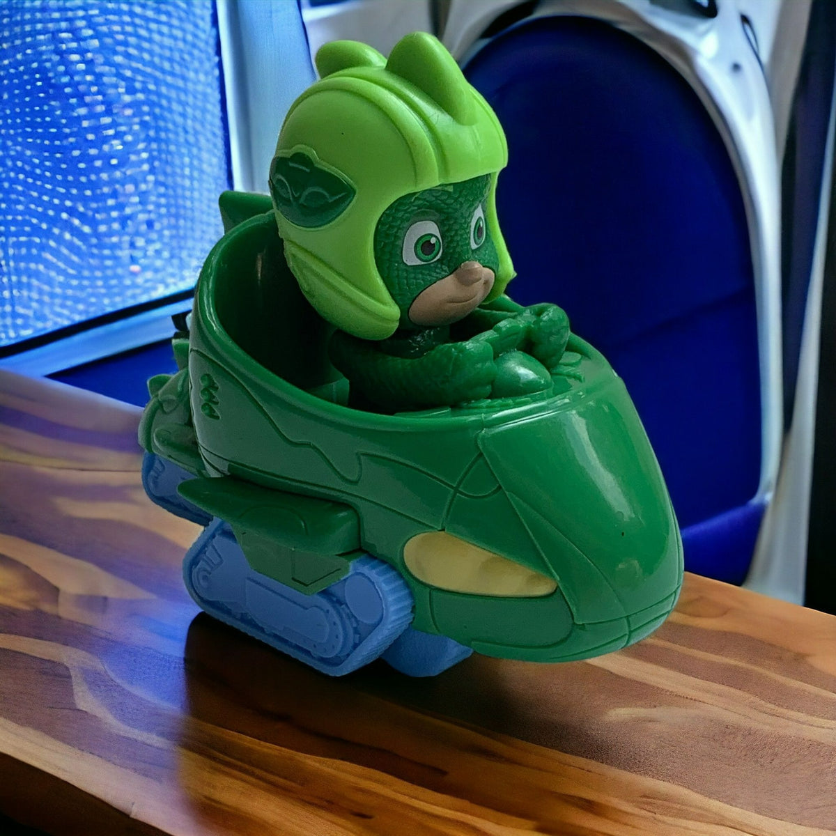 PJ Masks Gekko Mobile Vehicle & Figure – Treasuretique